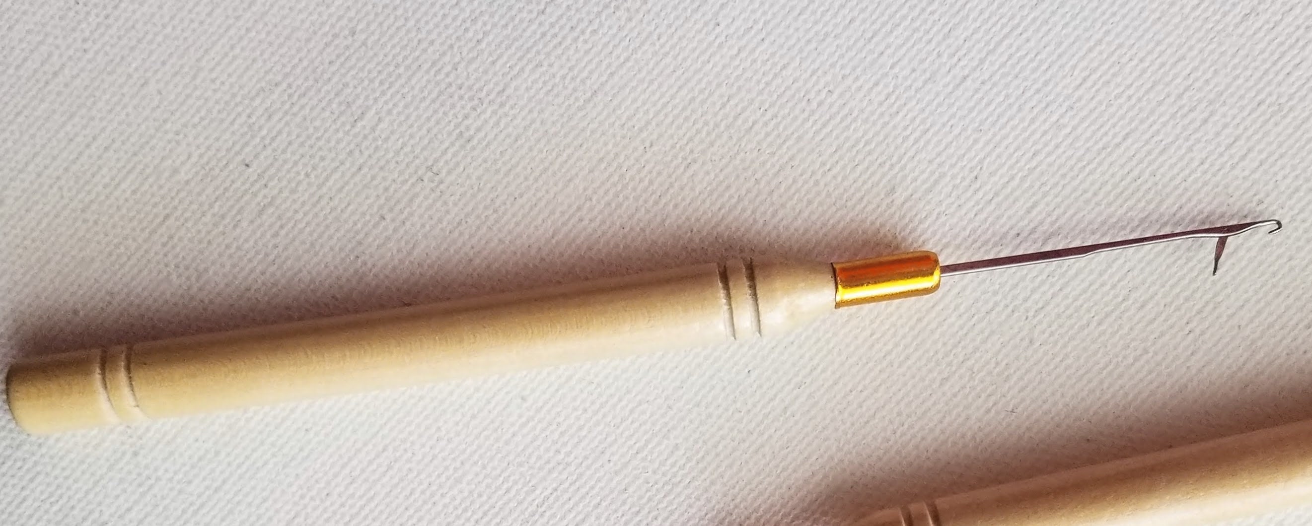HOOK & THREADER All-in-one-tool for Feather and Hair - Etsy Canada