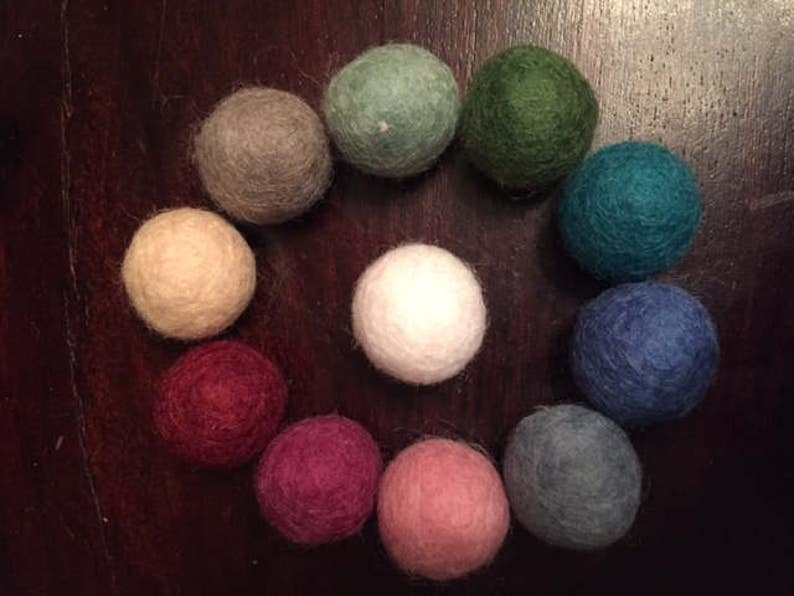 Felted Wool Acorn Garland Felt Acorns on Hemp String Set of 12 in Gift ...