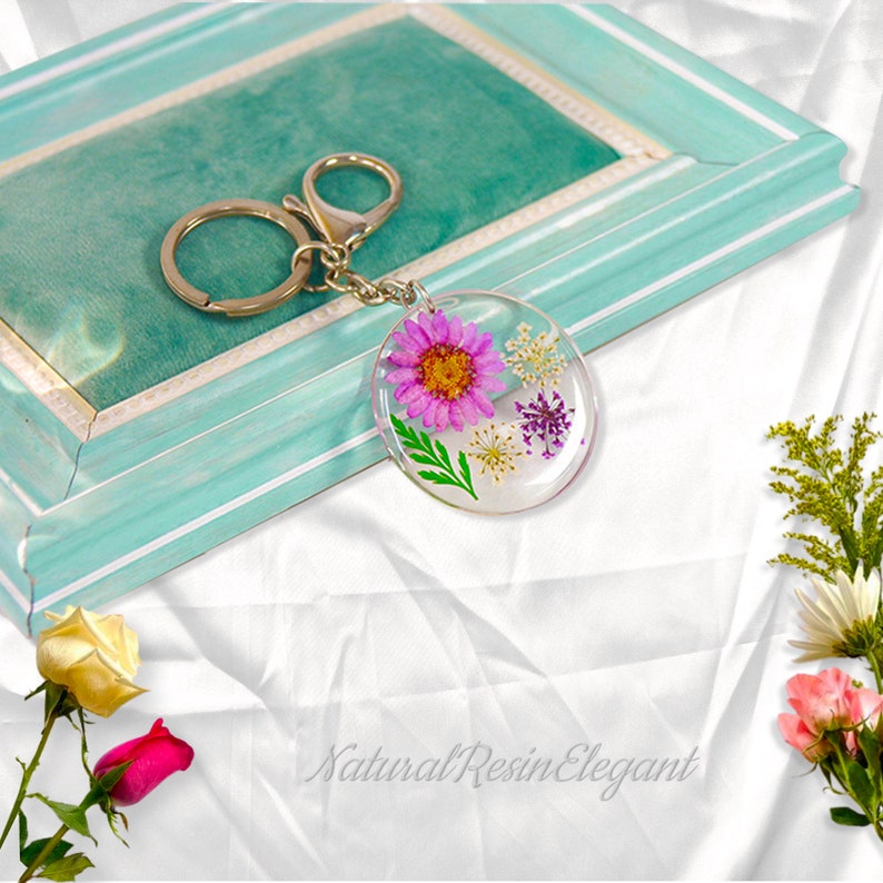 Forget-me-not Keychain, Transparent Resin,flower Keychain, Embossed ...