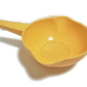 Vintage Tupperware Strainer With Handle Round Yellow Plastic Colander ...