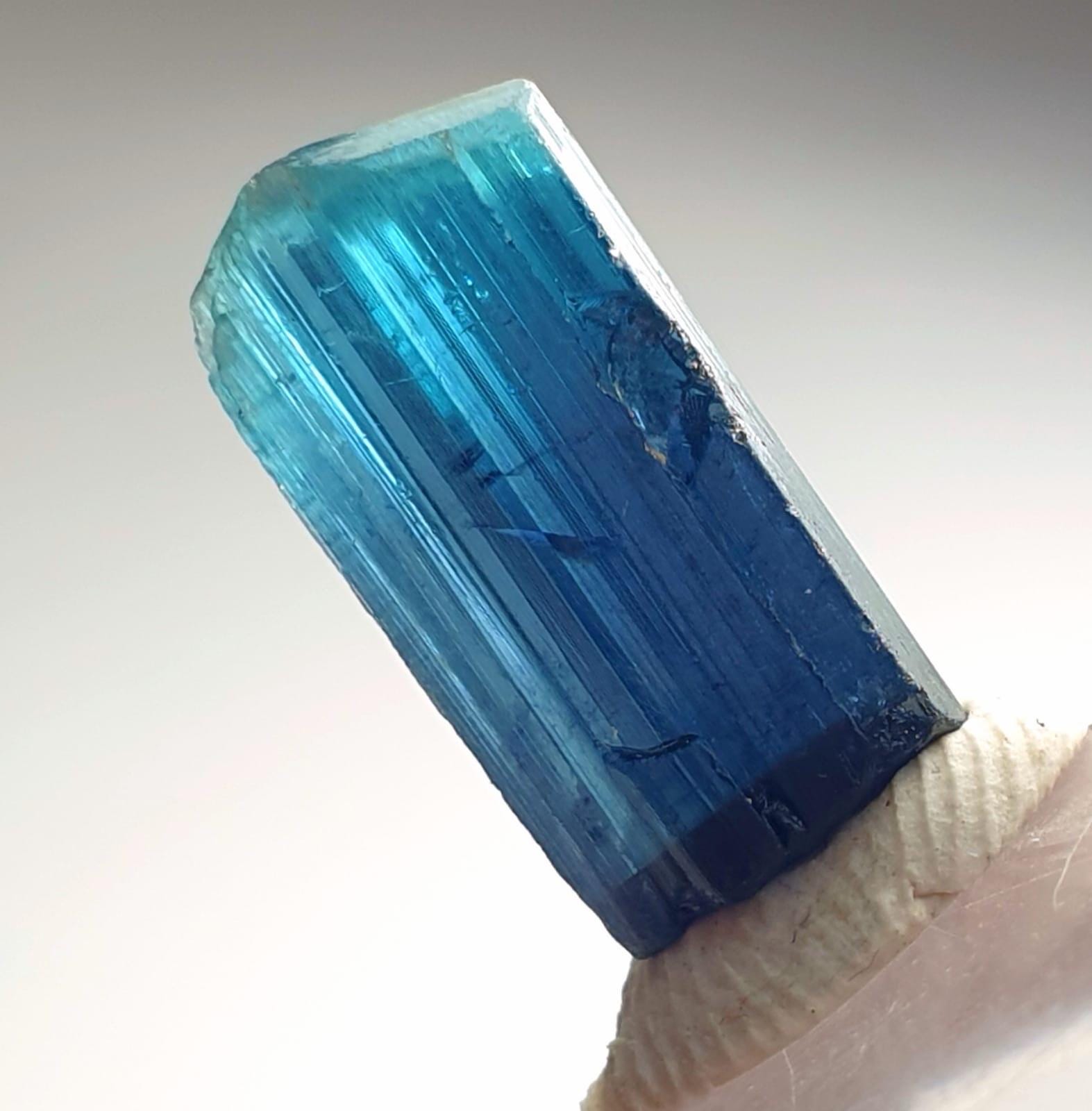 Indigolith Turmalin Kristalle: Rohe Afghanistan Mineralien, 5.50 Karat ...