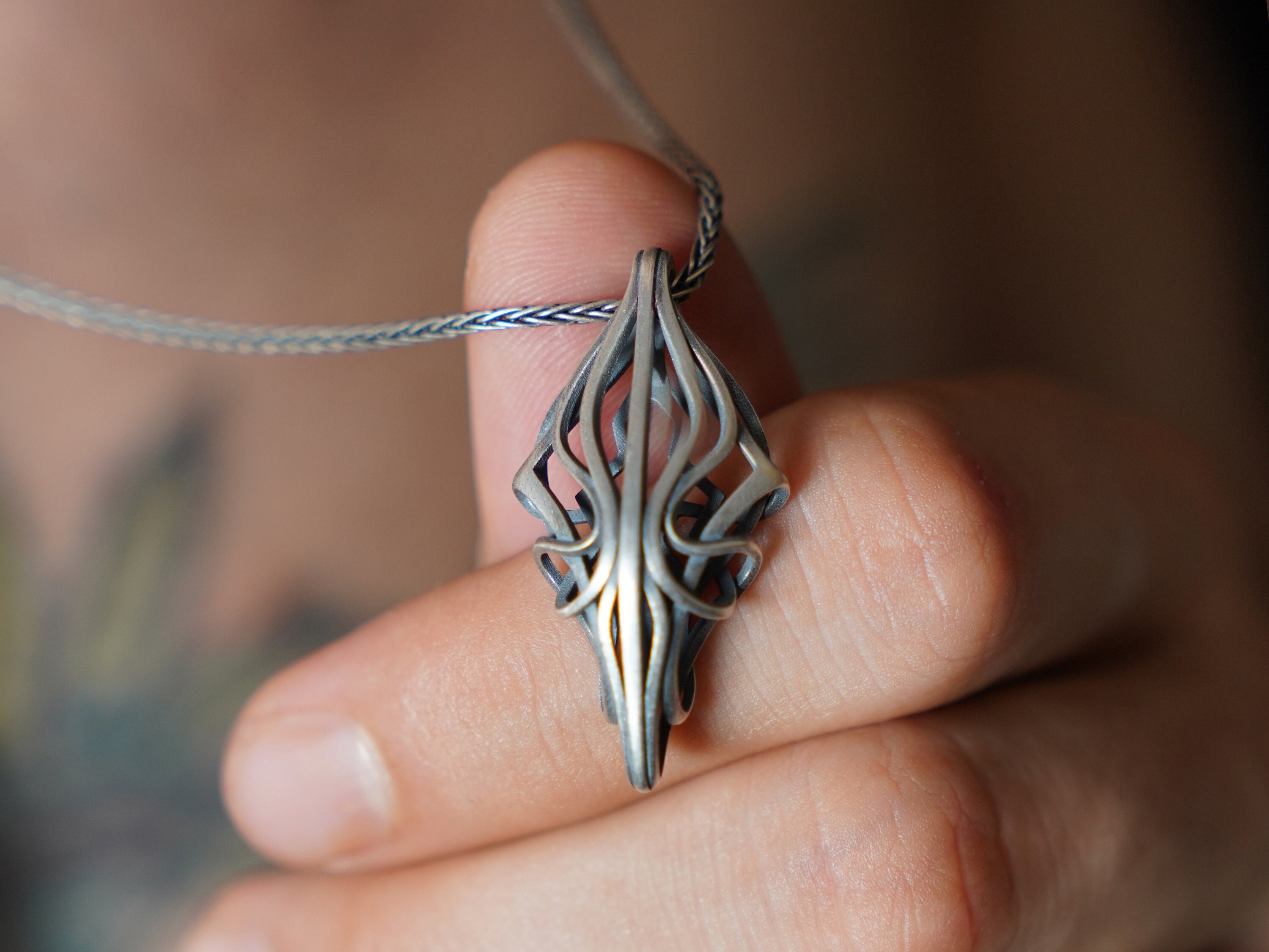 Futuristic Design Sterling Silver Pendant Necklace With Twisted Chain ...