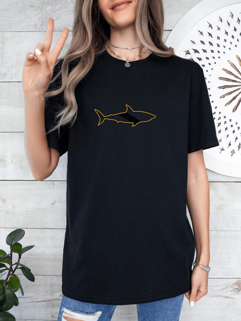 Shark Scuba Diving Shirt I Scuba Diver Gift Deep Sea Scuba Dive Flag ...