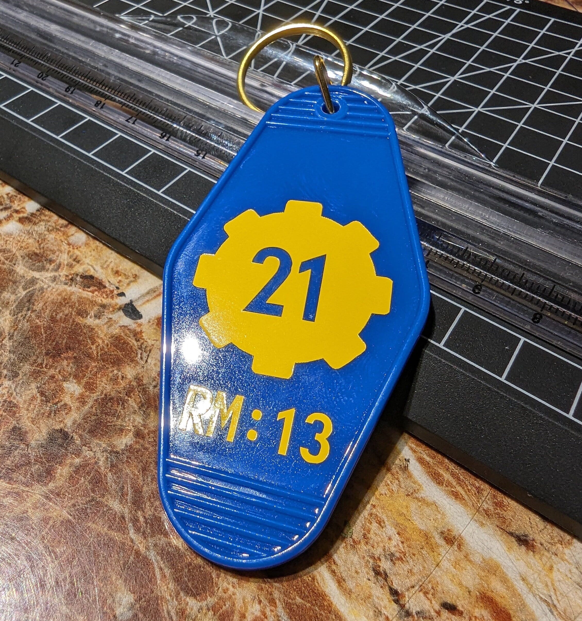 Fallout New Vegas Inspired Vault 21 Hotel Key Tag Keychain - Etsy
