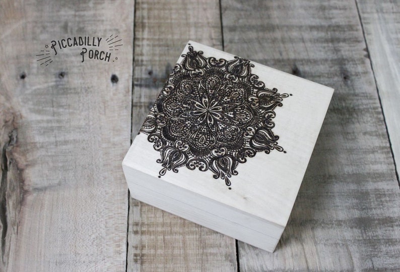 Mandala Jewelry: 16 Mandala Boxes Designs For Your Inspiration - I Love ...