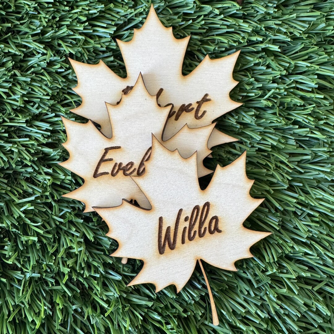 Thanksgiving Leaf Place Cards Custom Words Setting Thanksgiving Dinner ...
