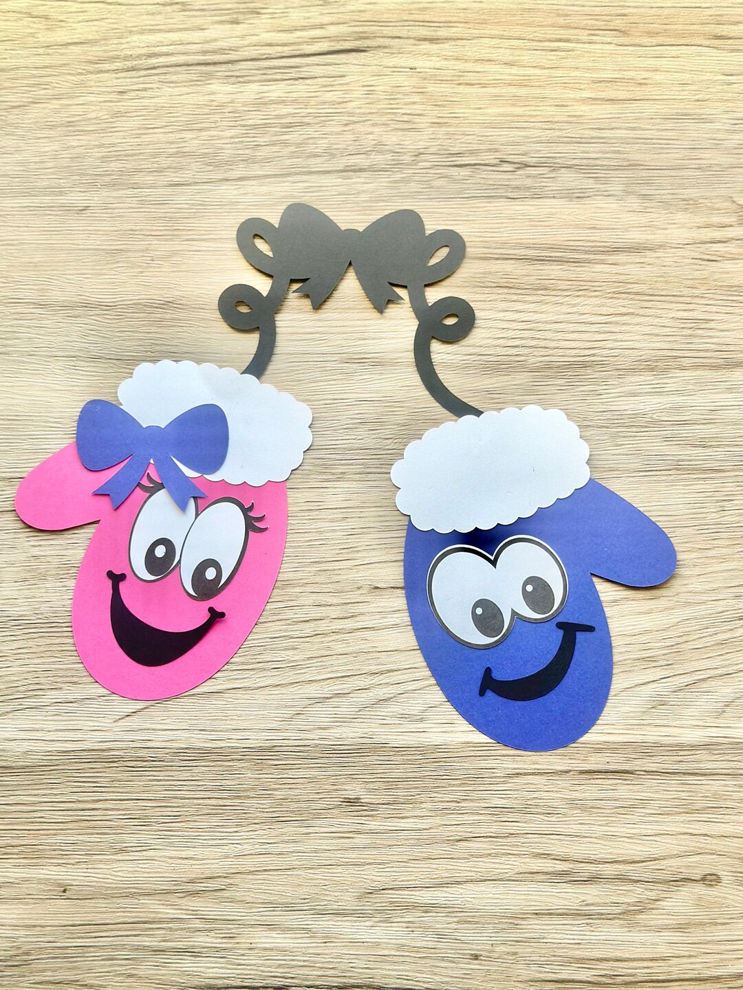 Winter Mitten Pals Paper Craft Kit Holiday Arts & Crafts Kit for Kids ...