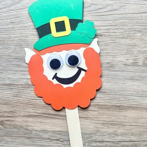 Lucky Leprechaun Paper Craft Kit, St. Patrick's Day Arts & Crafts Kit ...