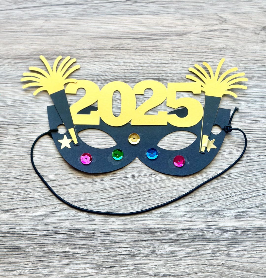 CLEARANCE CRAFT: 2025 New Years Eve Mask Paper Craft Kit Holiday Arts ...