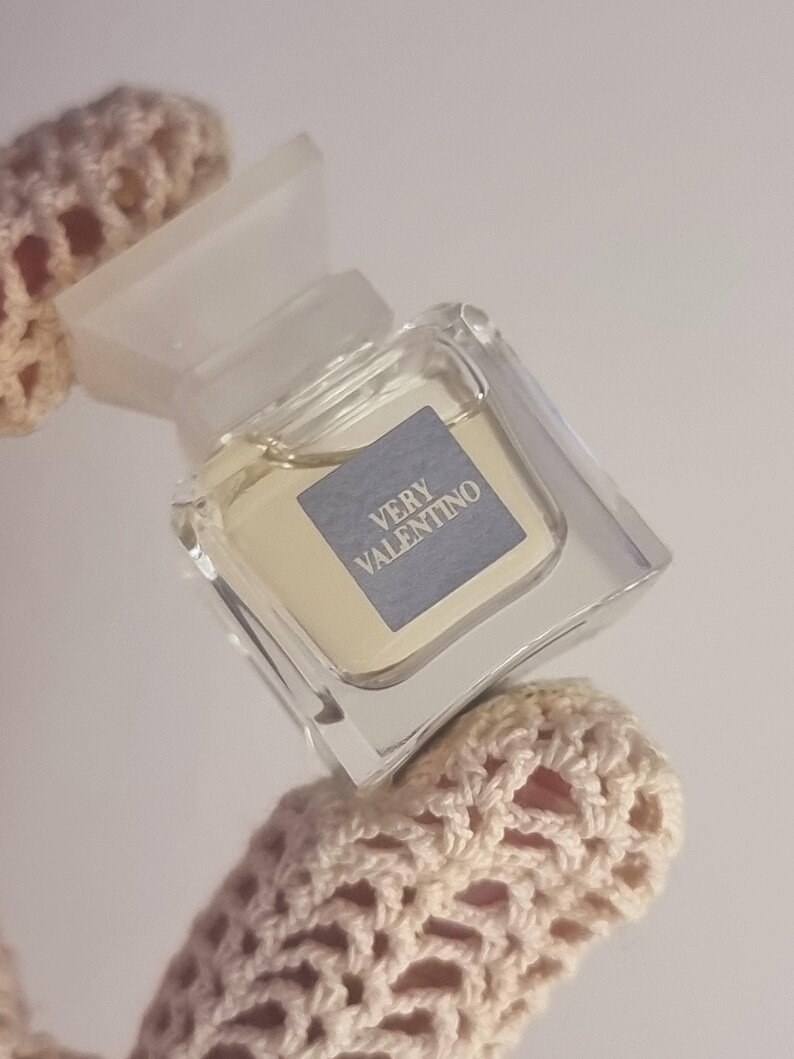 Vintage 1970 Very Valentino 4,5 Ml Edt Parfum, Geen Doos! - Etsy UK