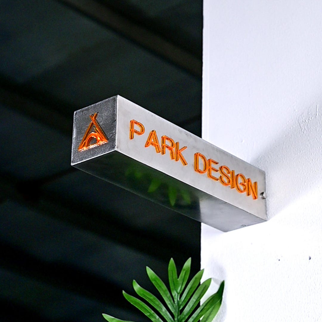 Metal Frame Multi-face Display Lightbox - Customizable Content ...