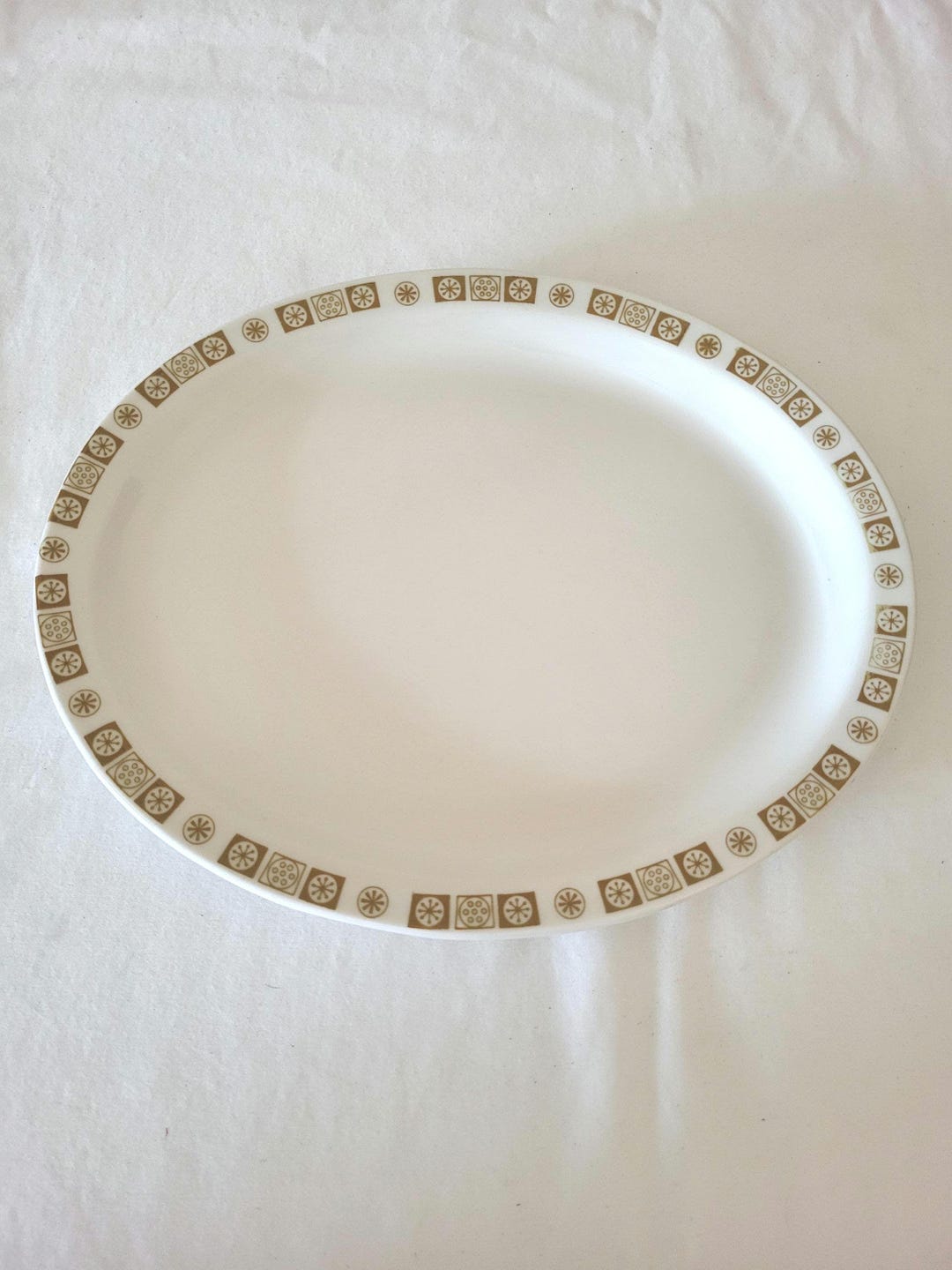 Vintage Buffalo China Oval Serving Platter, Atomic Pattern, 11x9, USA ...