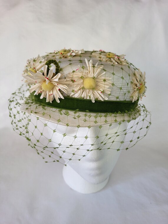 Vintage Christine Original Daisy Flower Woven Hat wit… - Gem