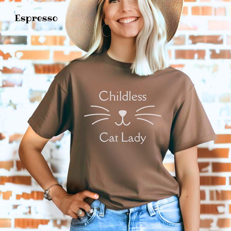 Childless Cat Lady T Shirt, Cat Mom Gift, Cat Dad Gift, Vote Harris ...
