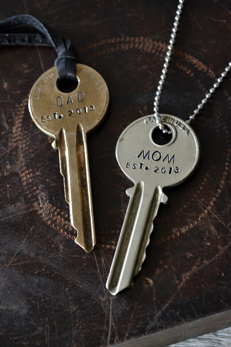 Custom Mom Key Necklace Key to Moms Heart Hand Stamped Key - Etsy