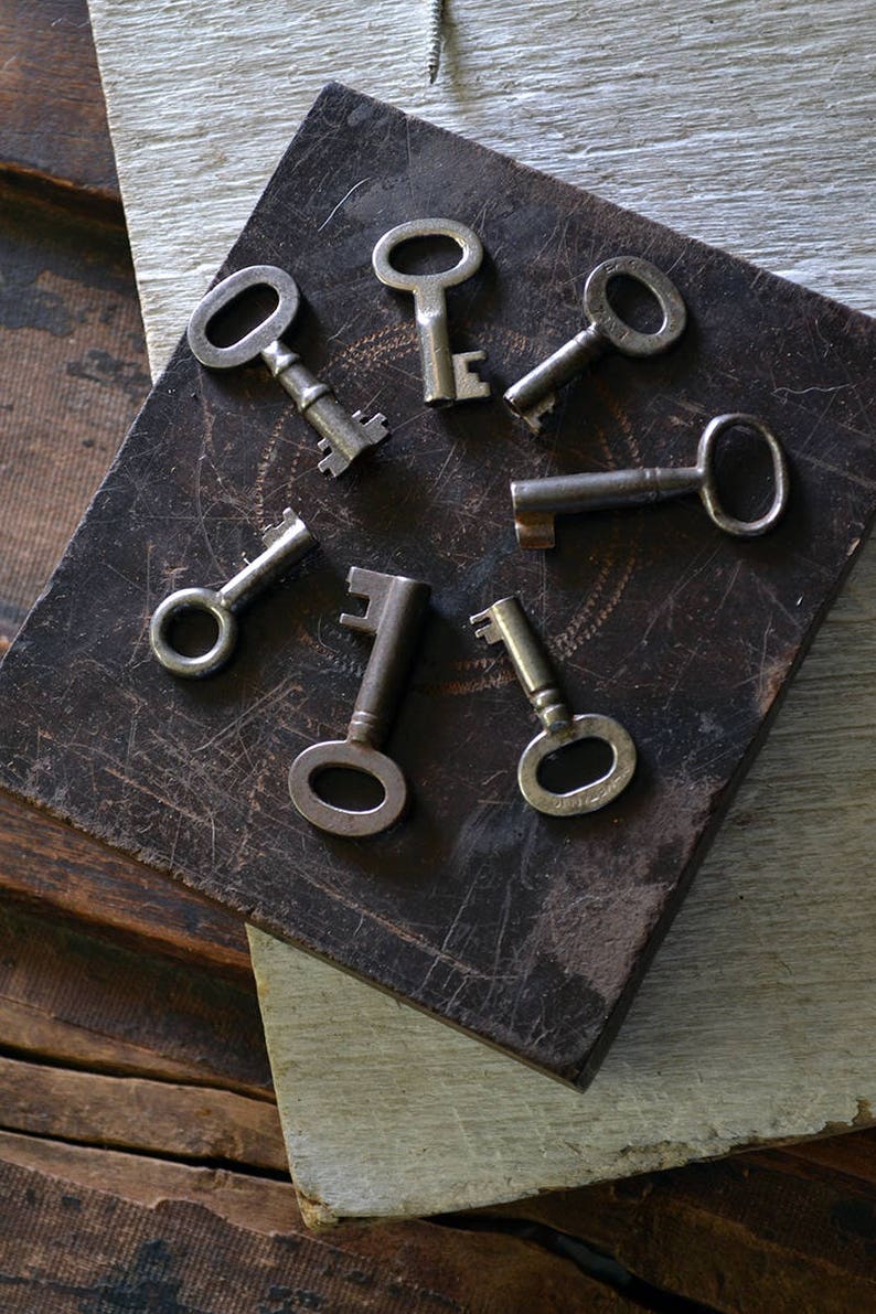 Skeleton Key Necklace Mystery Key Necklace Vintage | Etsy