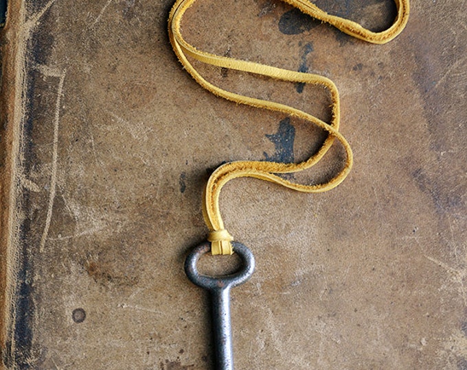 The Sunshine Key Vintage Skeleton Key Necklace Golden - Etsy