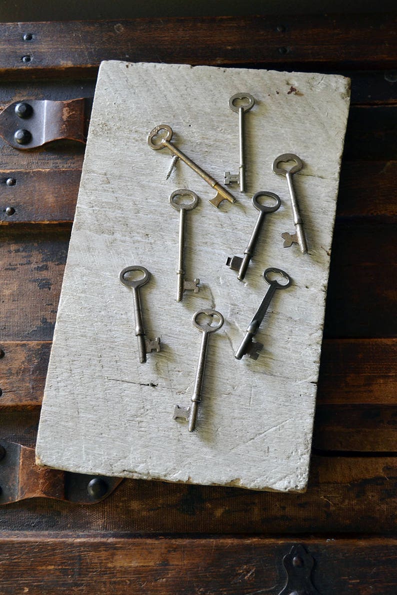 Skeleton Key Necklace Mystery Key Necklace Vintage | Etsy