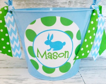 Custom 10 QUART bucket with stacked name in green and blues | Etsy