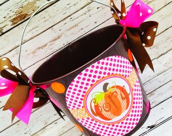 Custom 10 QUART bucket with stacked name in green and blues | Etsy