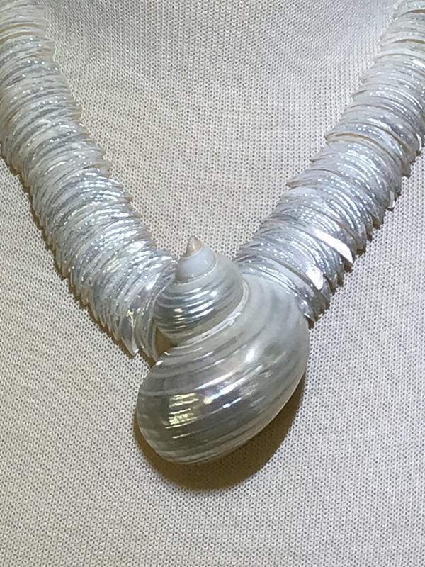 Graduated Trochus Seashell 18" Necklace With Matching Earrings and ...