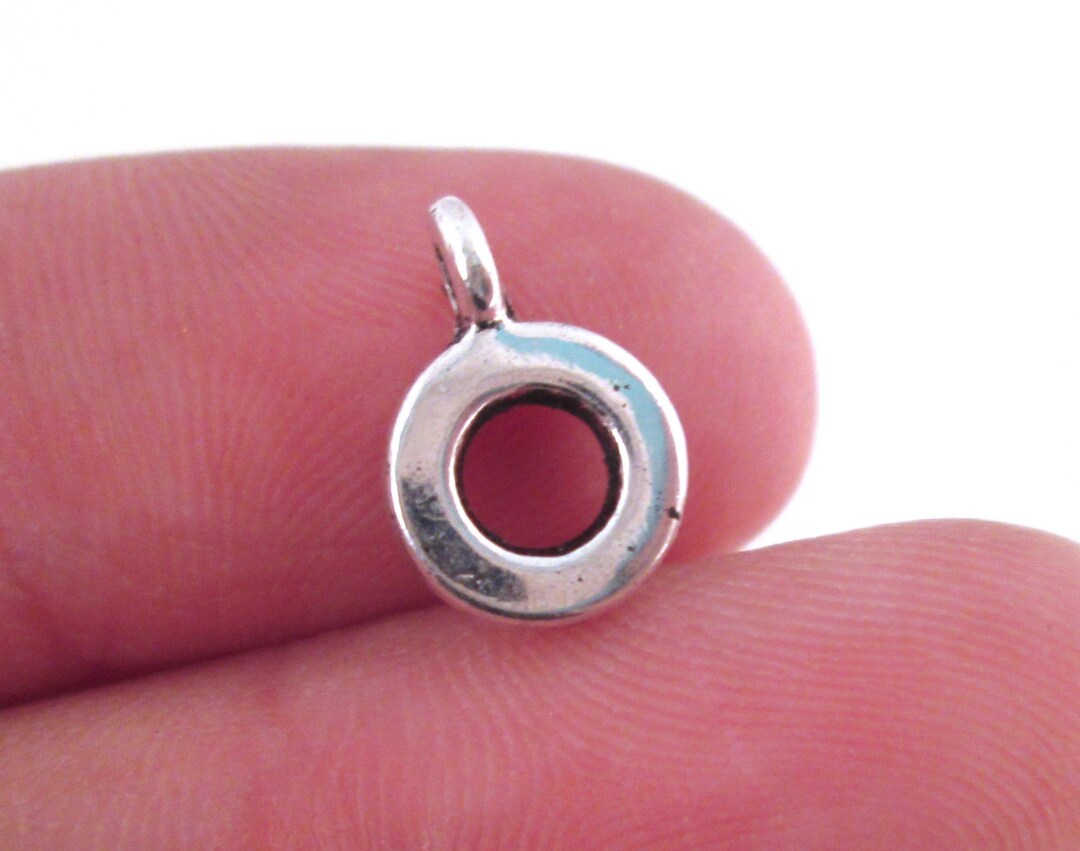 10 or 20 Round Donut Bail Pendant Charms, Silver Plated 8mm Diameter ...