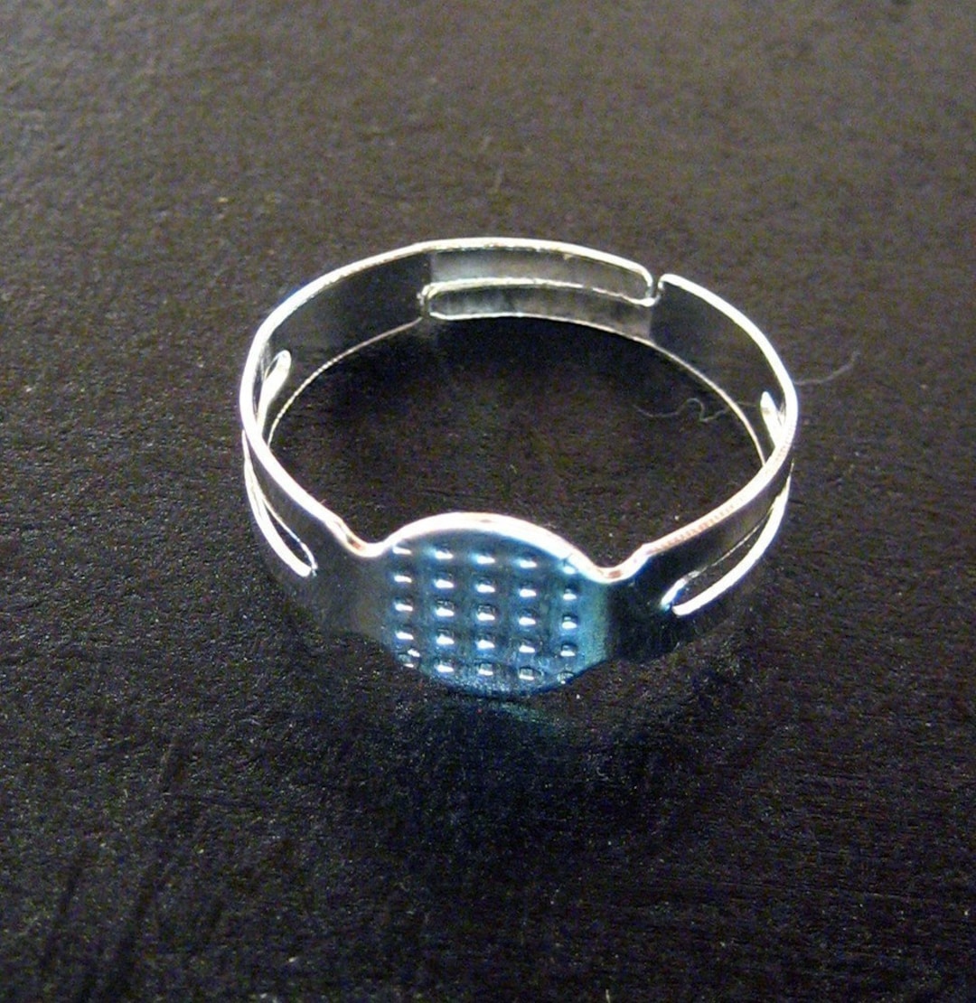 25 0r 50 Silver Plated 8mm DIY Glue on Adjustable Ring Blank Bases ...