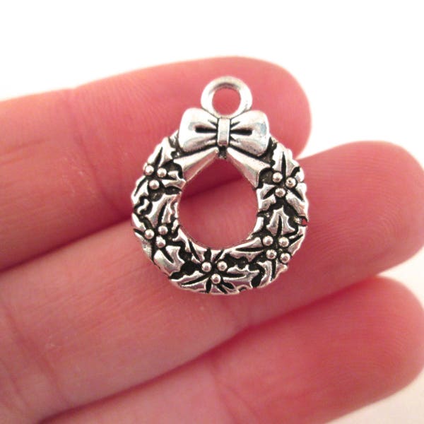 Silver Wreath - Etsy