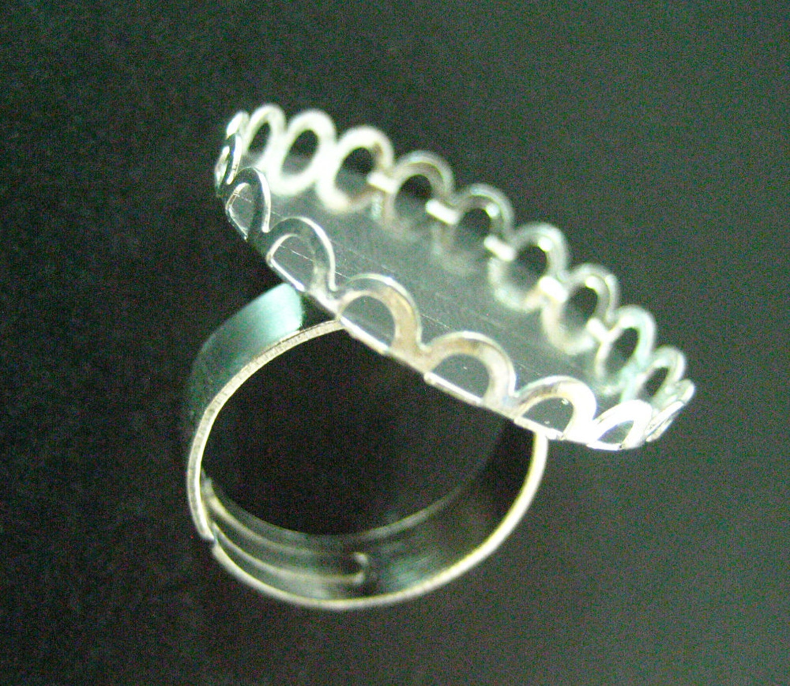 25mm Bezel Ring Bases Silver Plated Lace or Scalloped Edge | Etsy