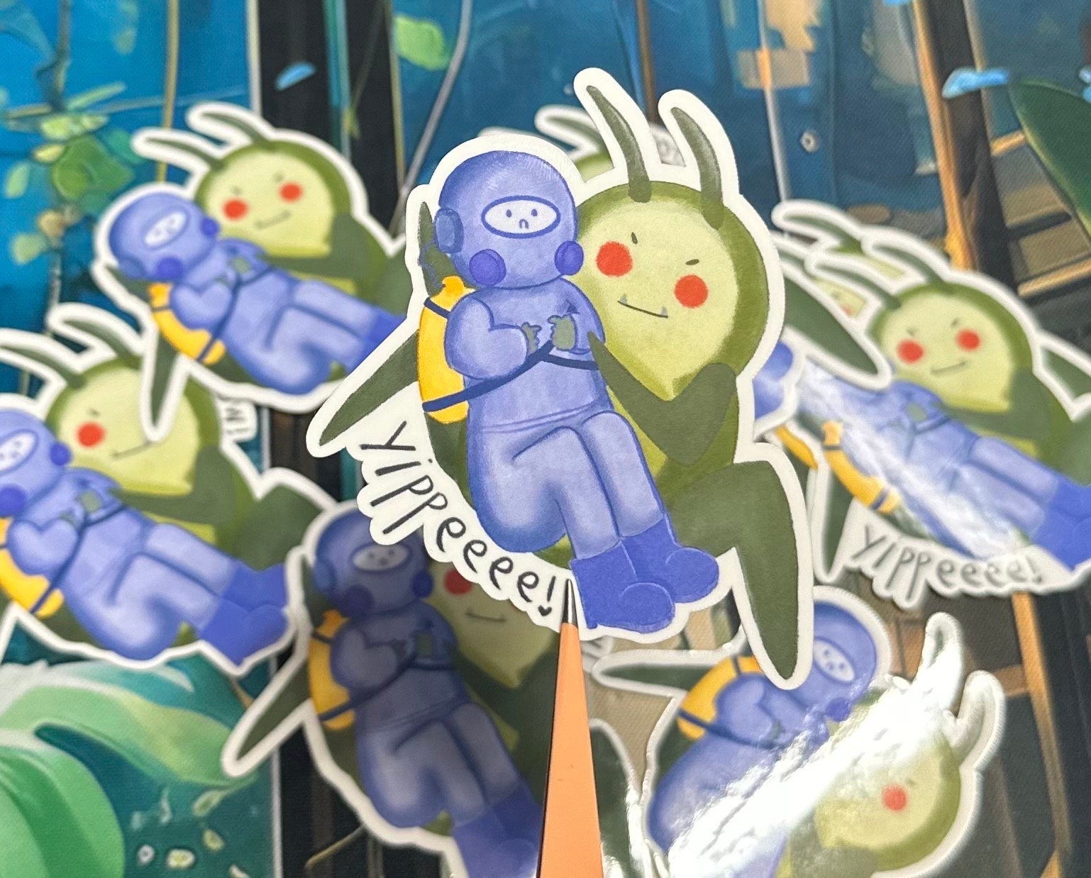 Hoarding Bug Die-cut Sticker: Fun and Quirky Lethal Company Character ...