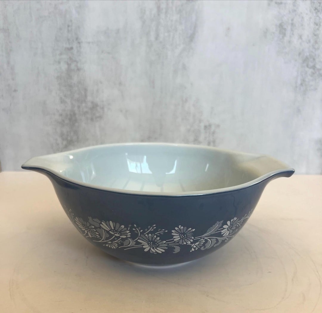 Vintage 1950s Pyrex 442 Blue Colonial Mist Cinderella Mixing Bowl 1.5 ...
