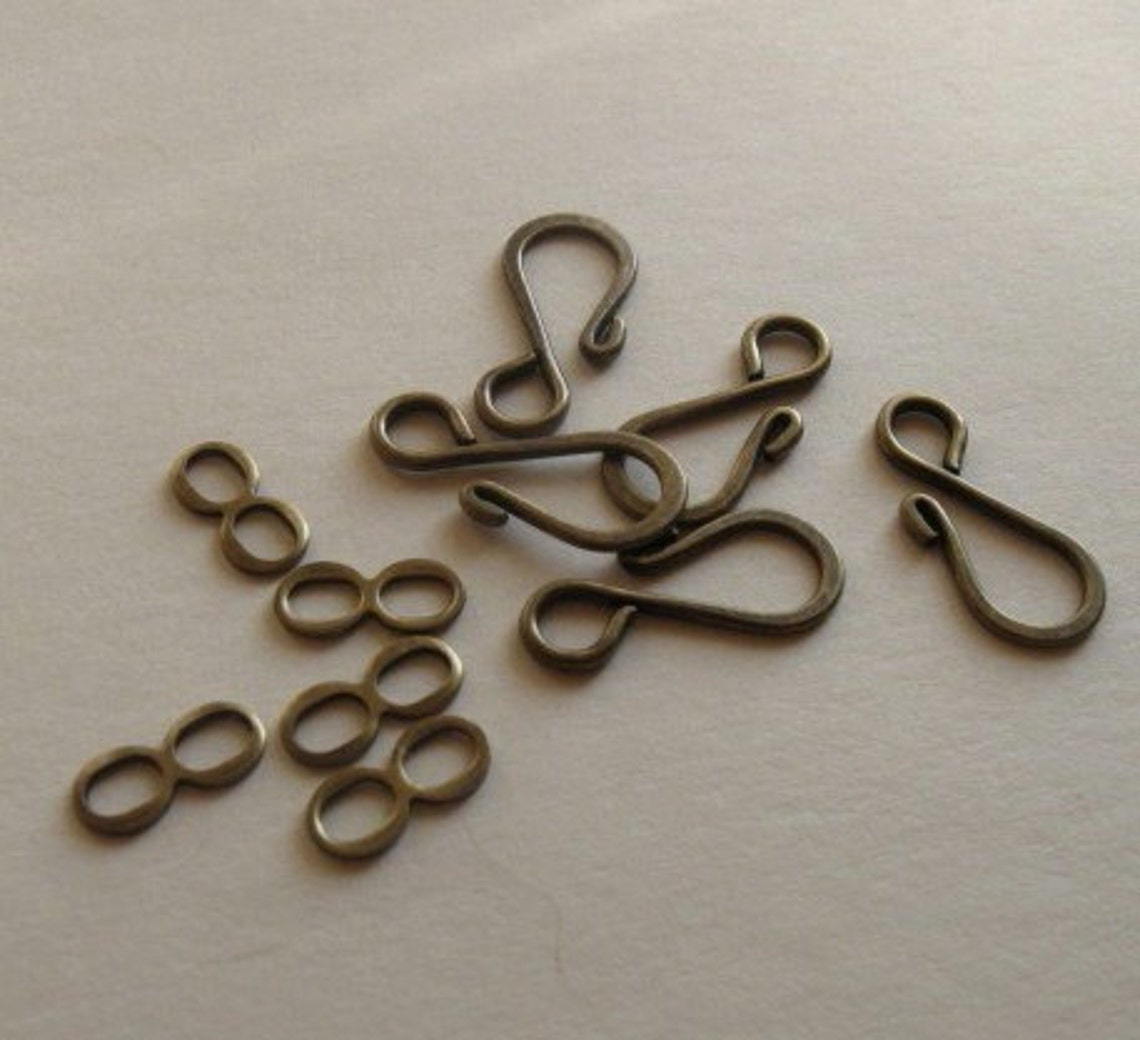 10 Antiqued Brass Hook and Loop Clasps 27mm - Etsy