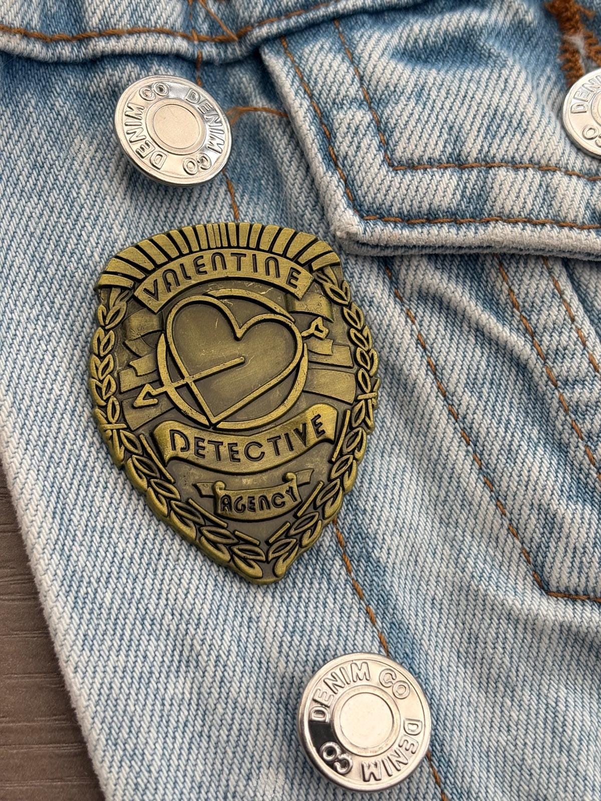 Fallout 4 Nick Valentine Detective Agency Enamel Pin Badge | Fallout ...