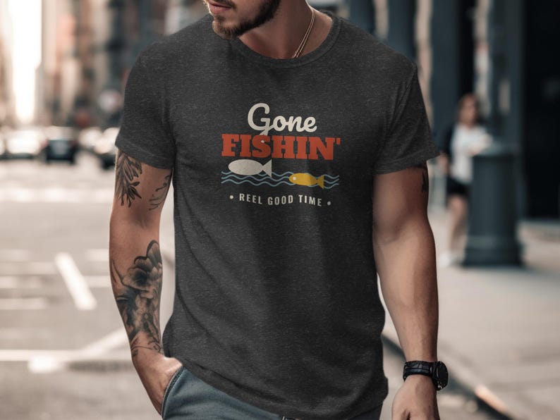 Gone Fishin' Retro Distressed Angler T-shirt, Reel Good Time Fisherman ...