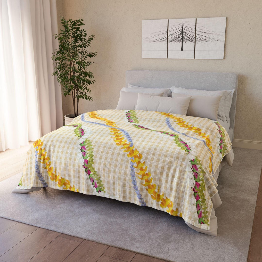Hawaiian Palaka Lei Strands Soft Polyester Blanket, Throw, Hawaii ...
