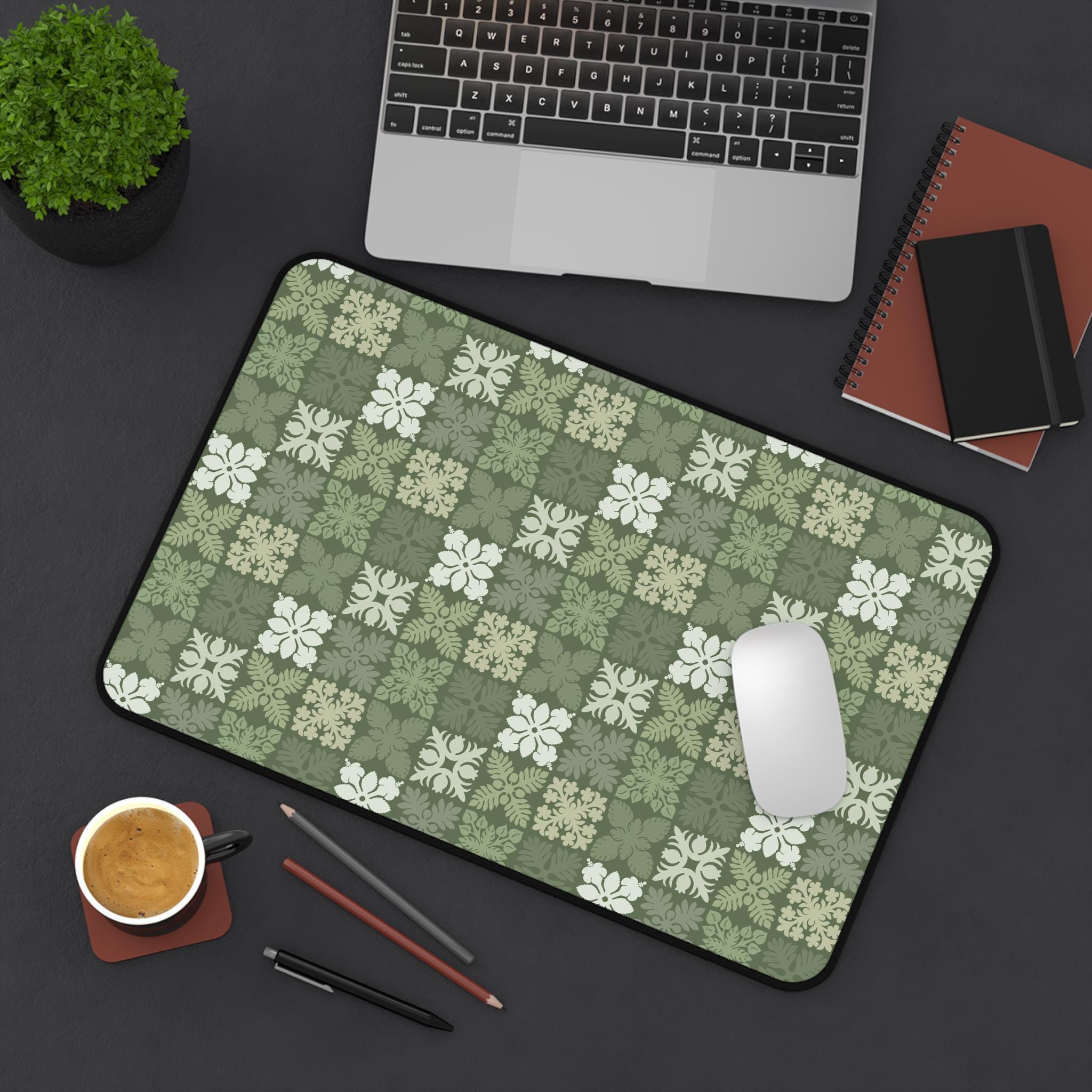 Hawaiian Quilt Block Pattern Desk Mat, Local Hawaii, Decor for Home ...