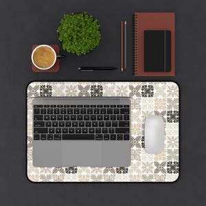 Hawaiian Quilt Block Pattern Desk Mat, Local Hawaii, Decor for Home ...