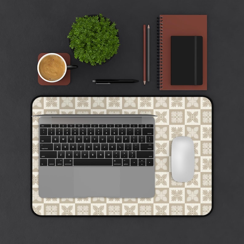 Hawaiian Quilt Pattern Palaka Desk Mat, Local Hawaii, Decor for Home ...