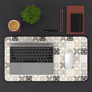 Hawaiian Quilt Block Pattern Desk Mat, Local Hawaii, Decor for Home ...