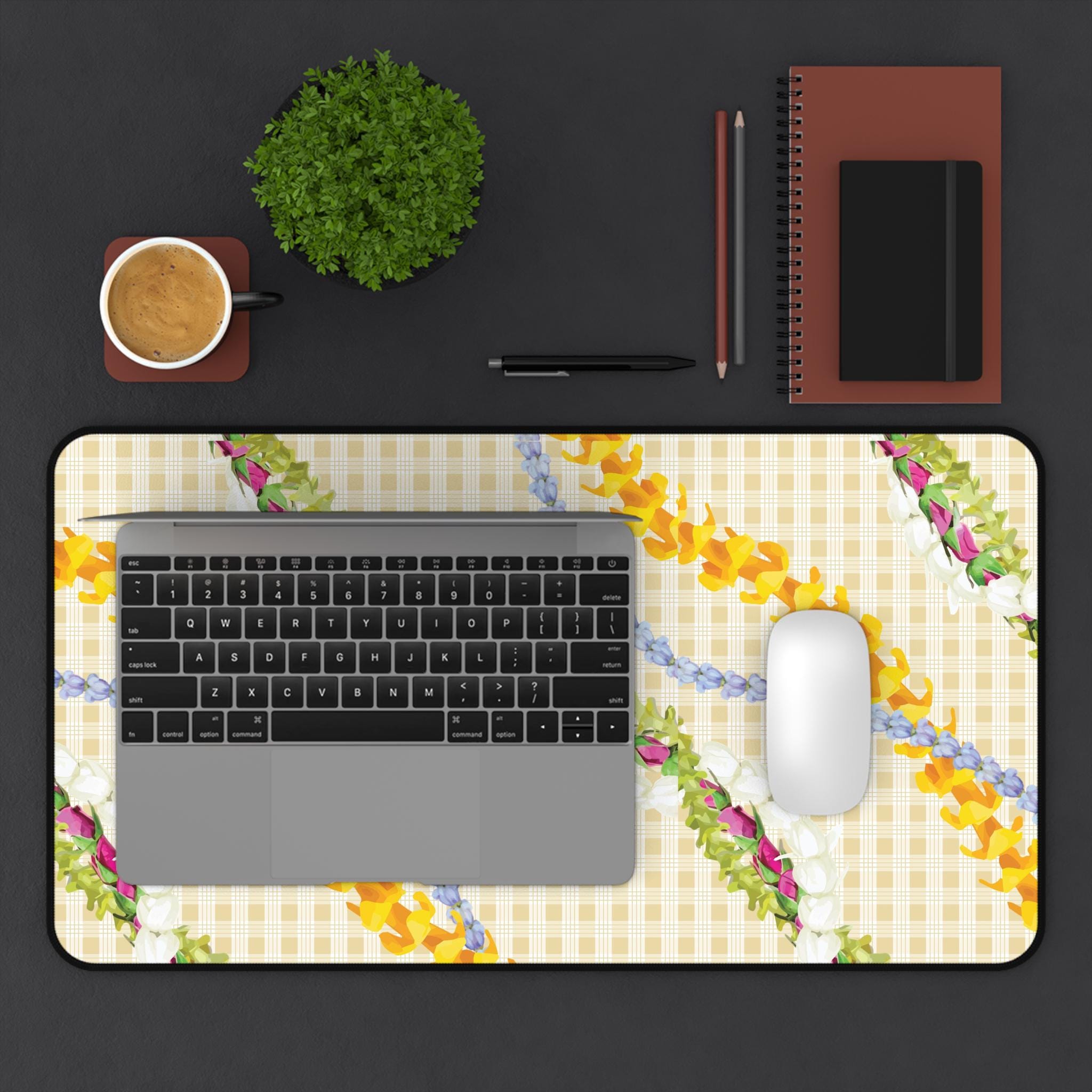 Hawaiian Palaka Pattern & Lei Strand Desk Mat, Puakenikeni, Crown ...