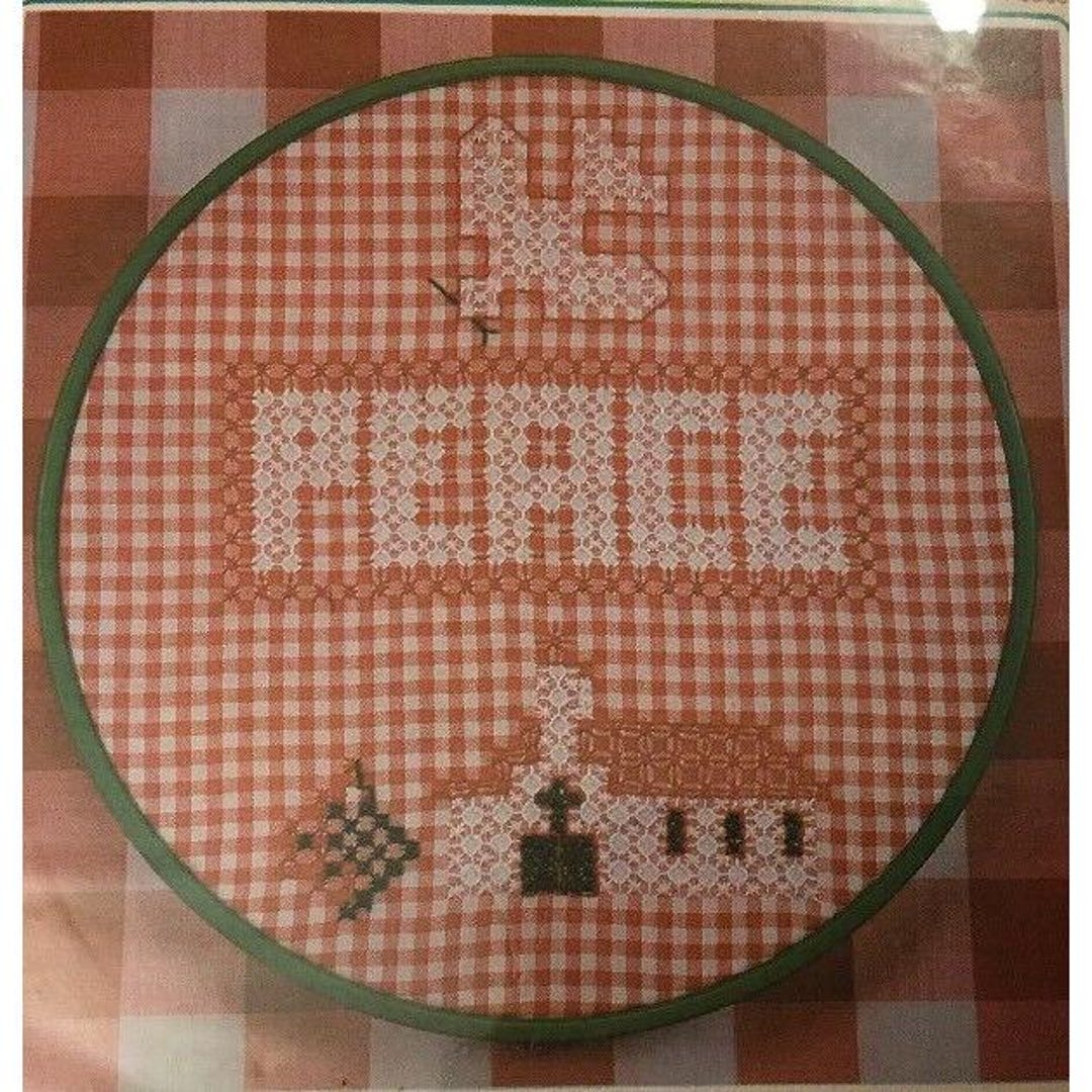 1983 Christmas Chicken Scratch Craft Kit Peace With Church Scratching ...