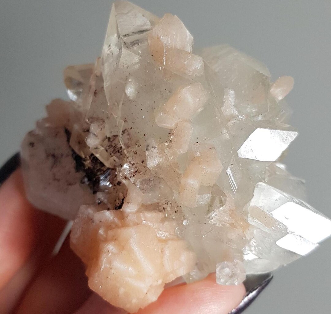 RARE Red Heulandite Peach Stilbite and Apophyllite Cluster on Optical ...