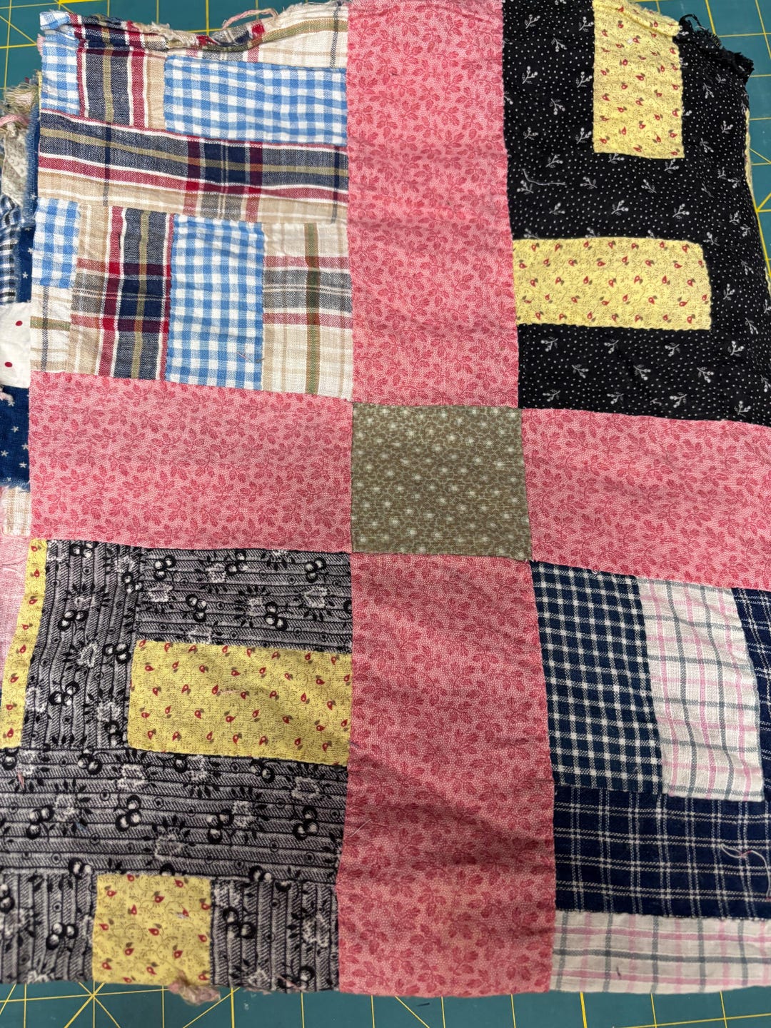 Vintage Quilt Snippet Roll Hand-stitched Patchwork 1950s-70s Fabric ...