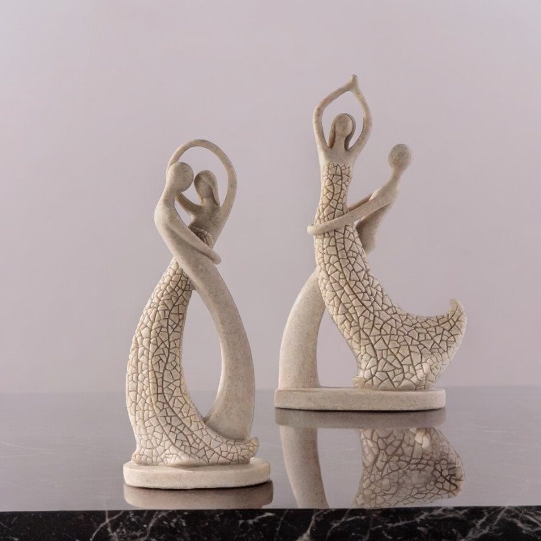 Hugging Couple Statue Resin Couple Figurine Abstract Statue Couple ...