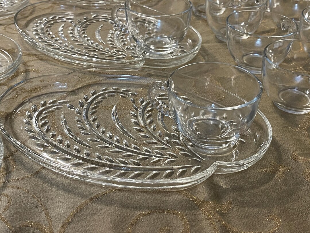 Rare! Vintage Federal Glass “homestead” Set of 15 Snack or Appetizer ...