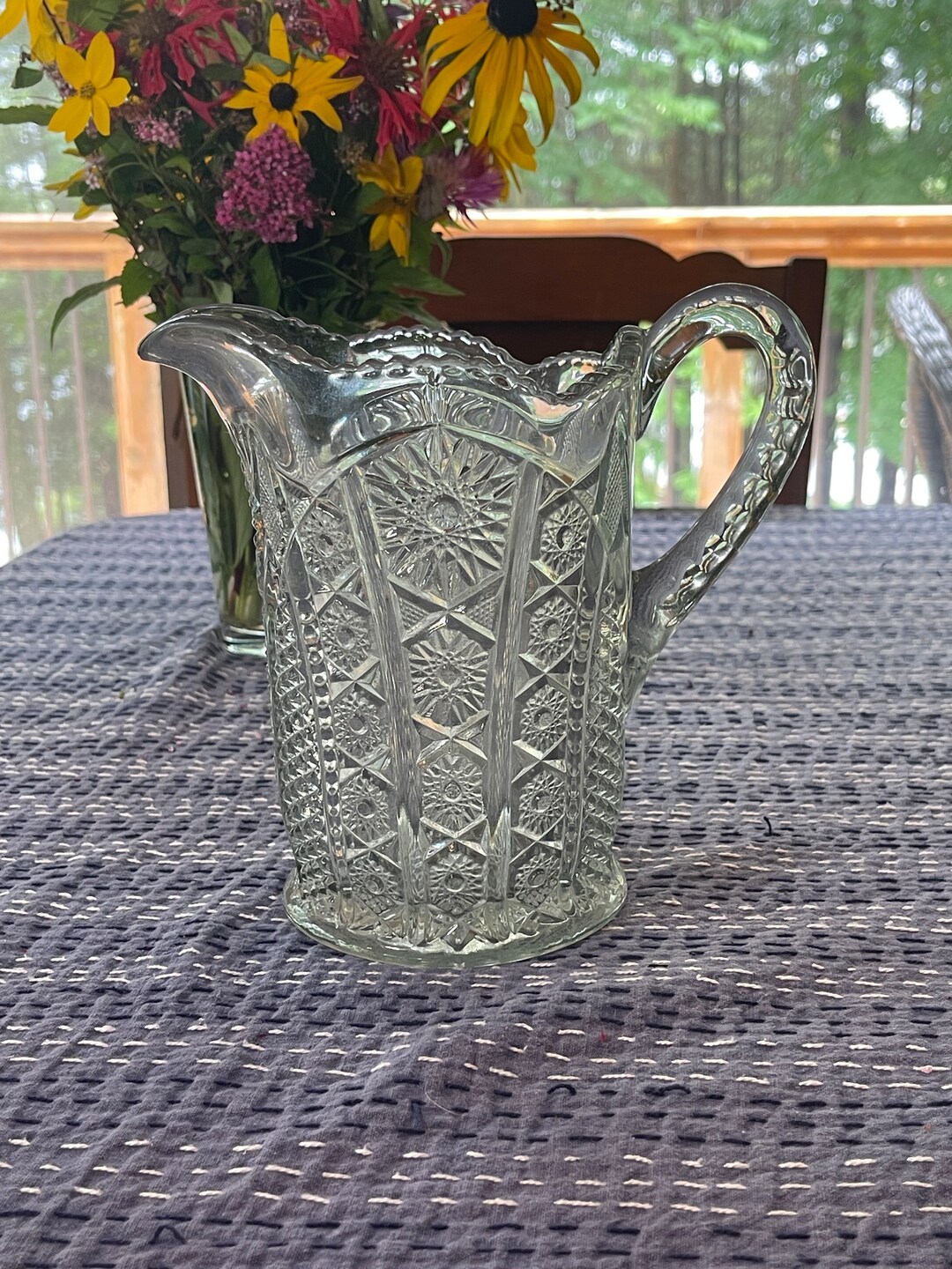 CHRISTMAS TABLE. Vintage Indiana Glass Pitcher: Daisy Star Panel ...