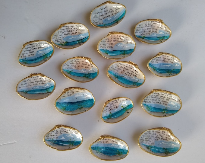 15 Hand-painted Butterfly Clam Seashells Beach Scenes With Scriptures ...