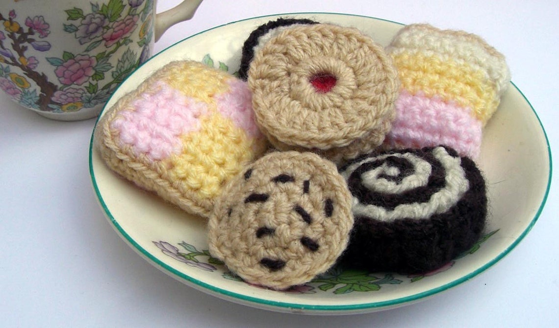 Crochet Pattern Cakes Biscuits & Cookies Jammy Dodger Swiss | Etsy