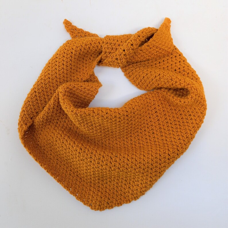 Crochet Pattern PDF Kestrel Scarf Neckerchief Triangle - Etsy