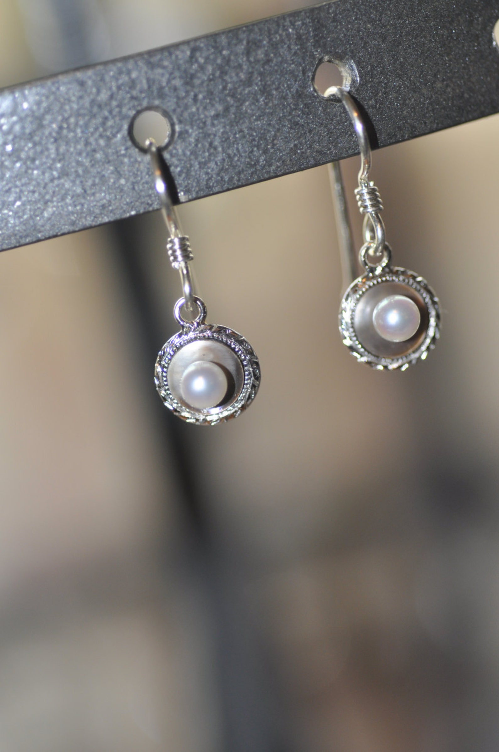 Vintage Cultured Pearl & Abalone Dangle Earrings - Etsy